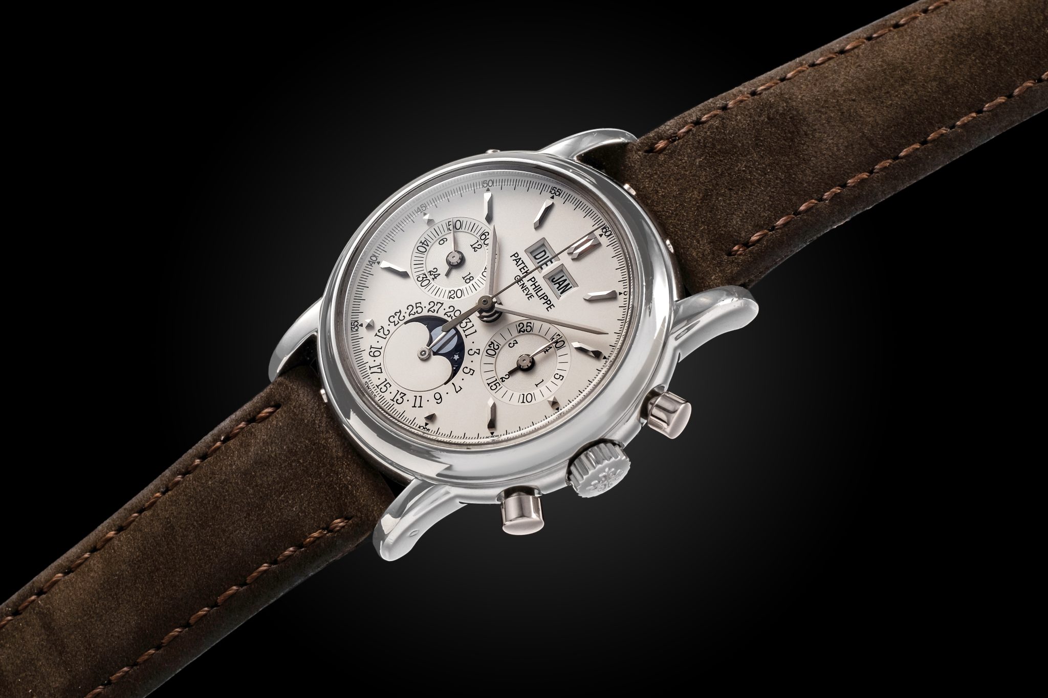 His Majesty, Platinum Perpetual Calendar! – DE SIMONE